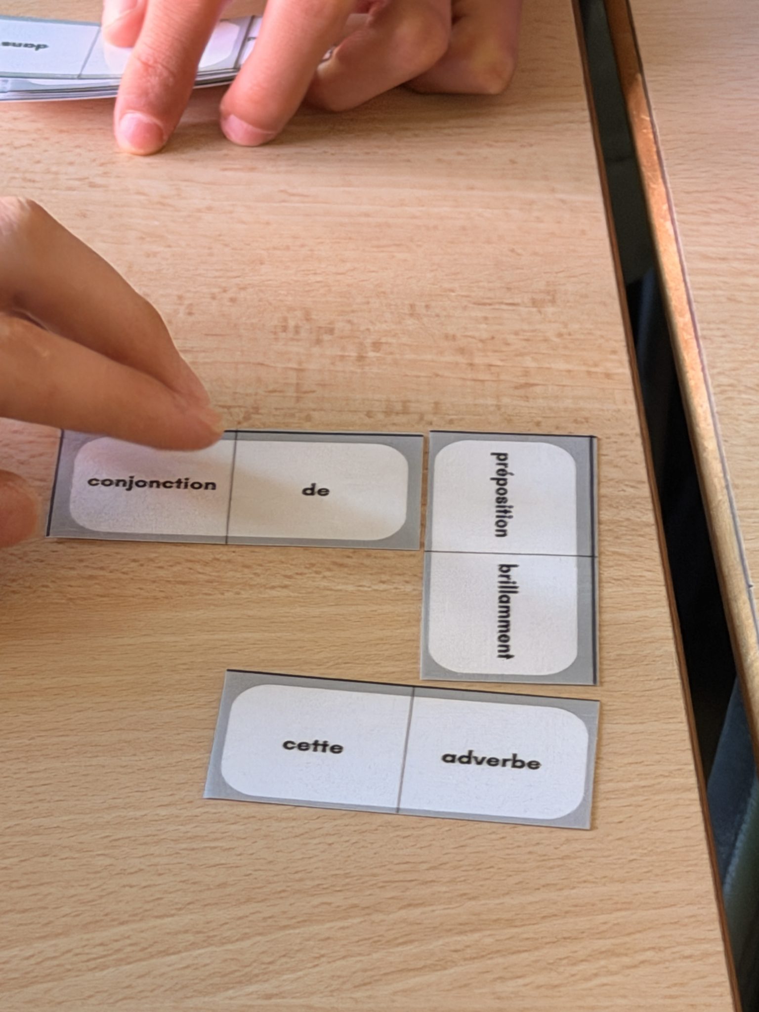 Les dominos des classes grammaticales – Association Ludendo
